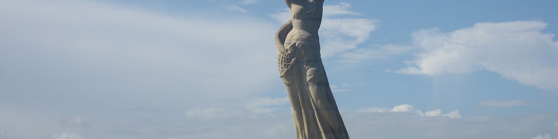 Fisher Girl statue in Zhuhai