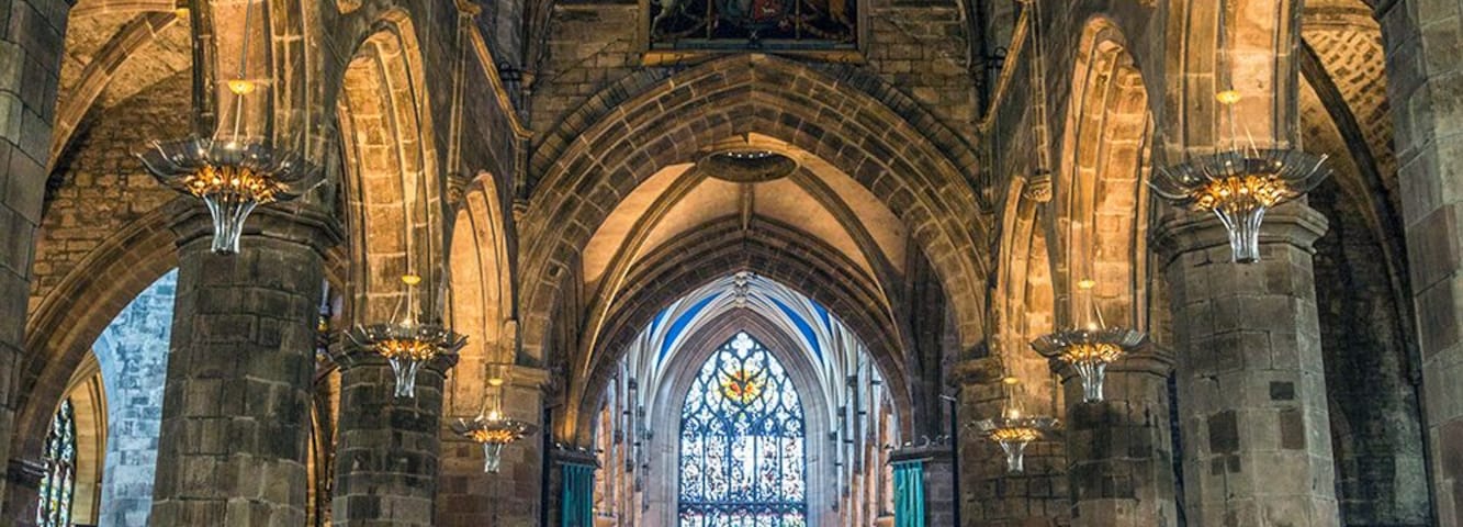 this is inside of St Giles cathedral. Just a beautiful place to walk around. They even let you take photos in here, so no need to sneak them. :D