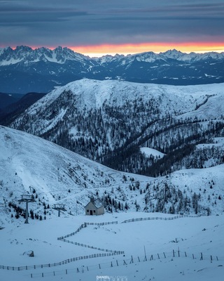 First ever sunrise in high mountains, definitely not the last one!
#italy #alps #southtyrol #BvS100k