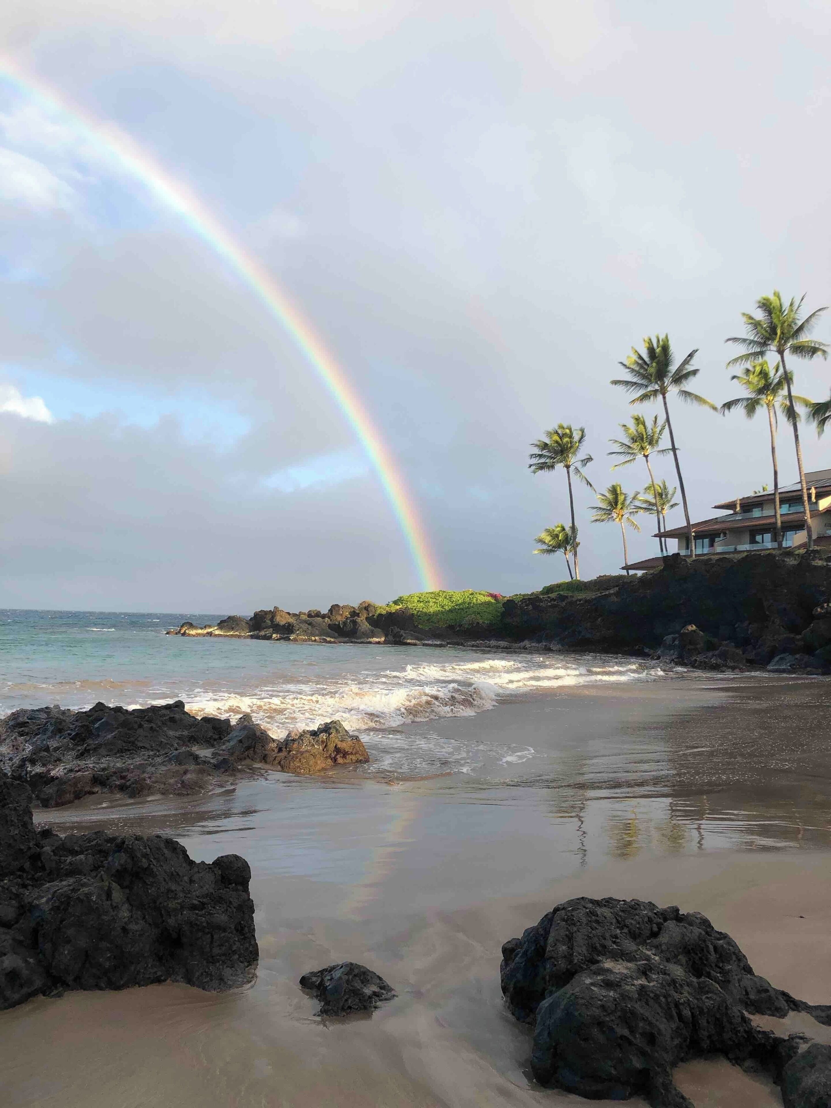 I’m very lucky to have a friend who lives nearby! First time in Hawaii and now I know why their license plate has a rainbow on it! I’ve never seen so many in 10 days. #maui #hawaii #hawaiirainbow