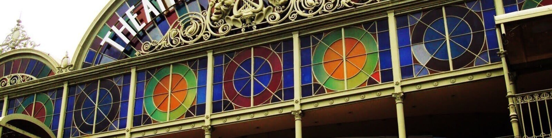 #Teatro #Theatre #TheatroJoseDeAlencar #fortaleza #ceara #culture #brazil
Beautiful theater of the early twentieth century with the interior in art noveau style. It has capacity for 800 spectators on 3 floors. It was registered by the National Historical and Artistic Heritage Institute.
Belíssimo teatro do início do século XX com o interior em estilo art noveau. Comporta 800 espectadores em 3 andares. Foi tombado pelo Instituto do Patrimônio Histórico e Artístico Nacional.