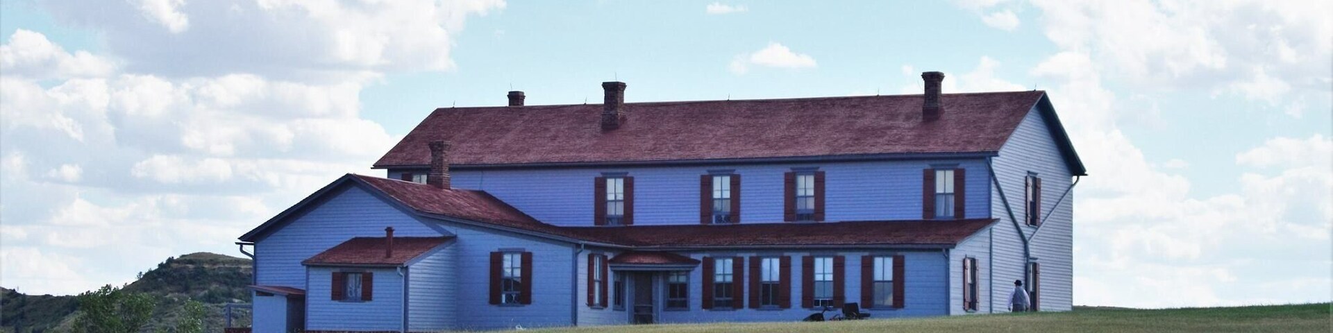 he Chateau de Mores in Medora, North Dakota, United States, is a historic home built by the Marquis de Mores in 1883 as a hunting lodge and summer home for his family and guests