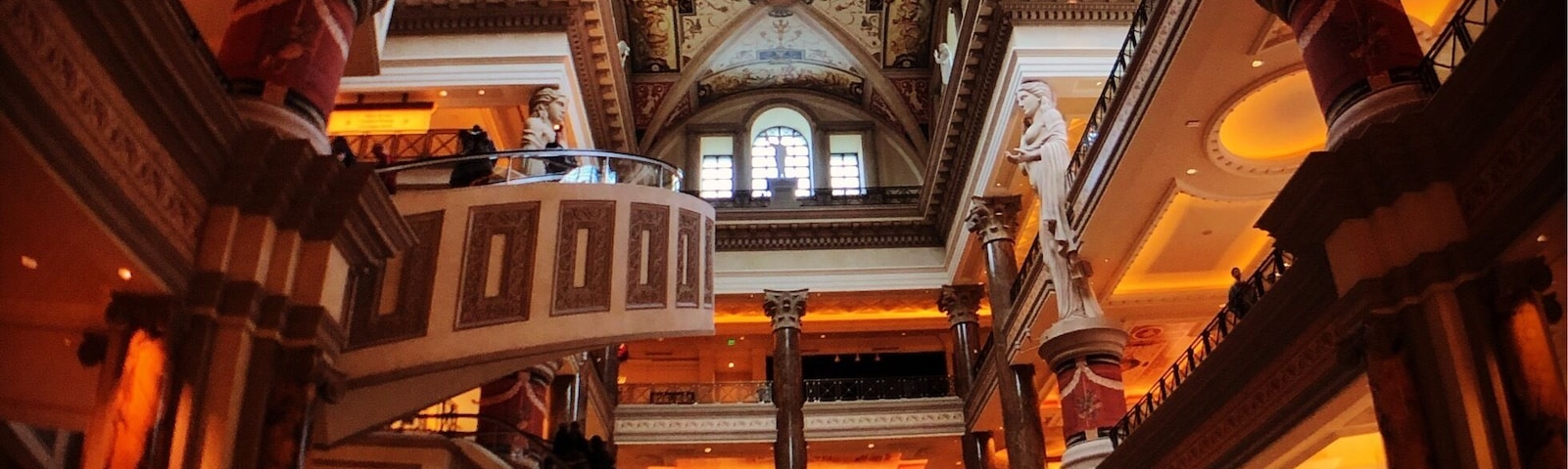 Las Vegas, extravaganza!...