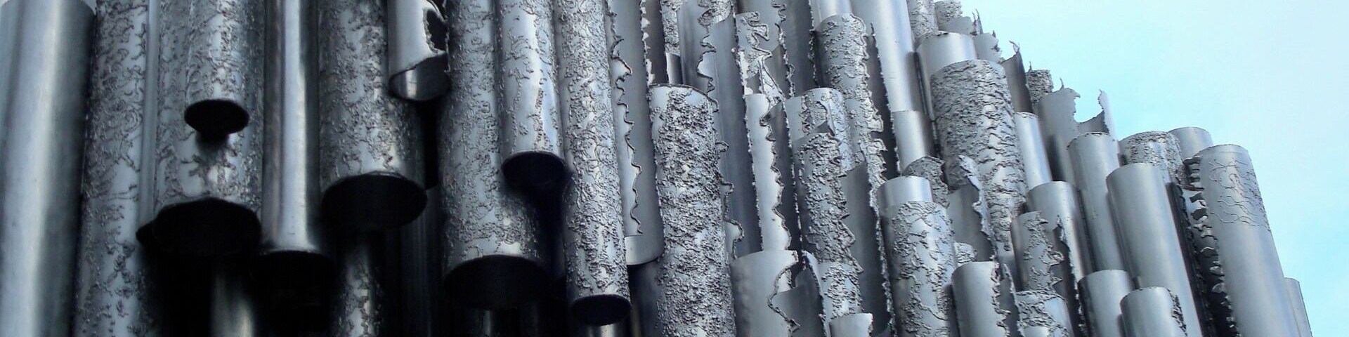 Such a beautiful park with this amazing sculpture to Jean Sibelius. It resembles a modern view of the pipes of an organ. If the wind is blowing you get the most wonderful sounds thru the sculpture.