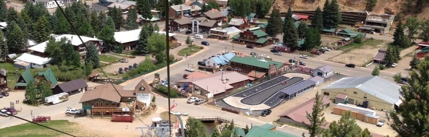A ride on the chair lift provides a beautiful view of the little tourist town of Red River, winter or summer. Hike or ride either or both directions and meet some of the friendliest people around while spending your day at around 9,000 feet!