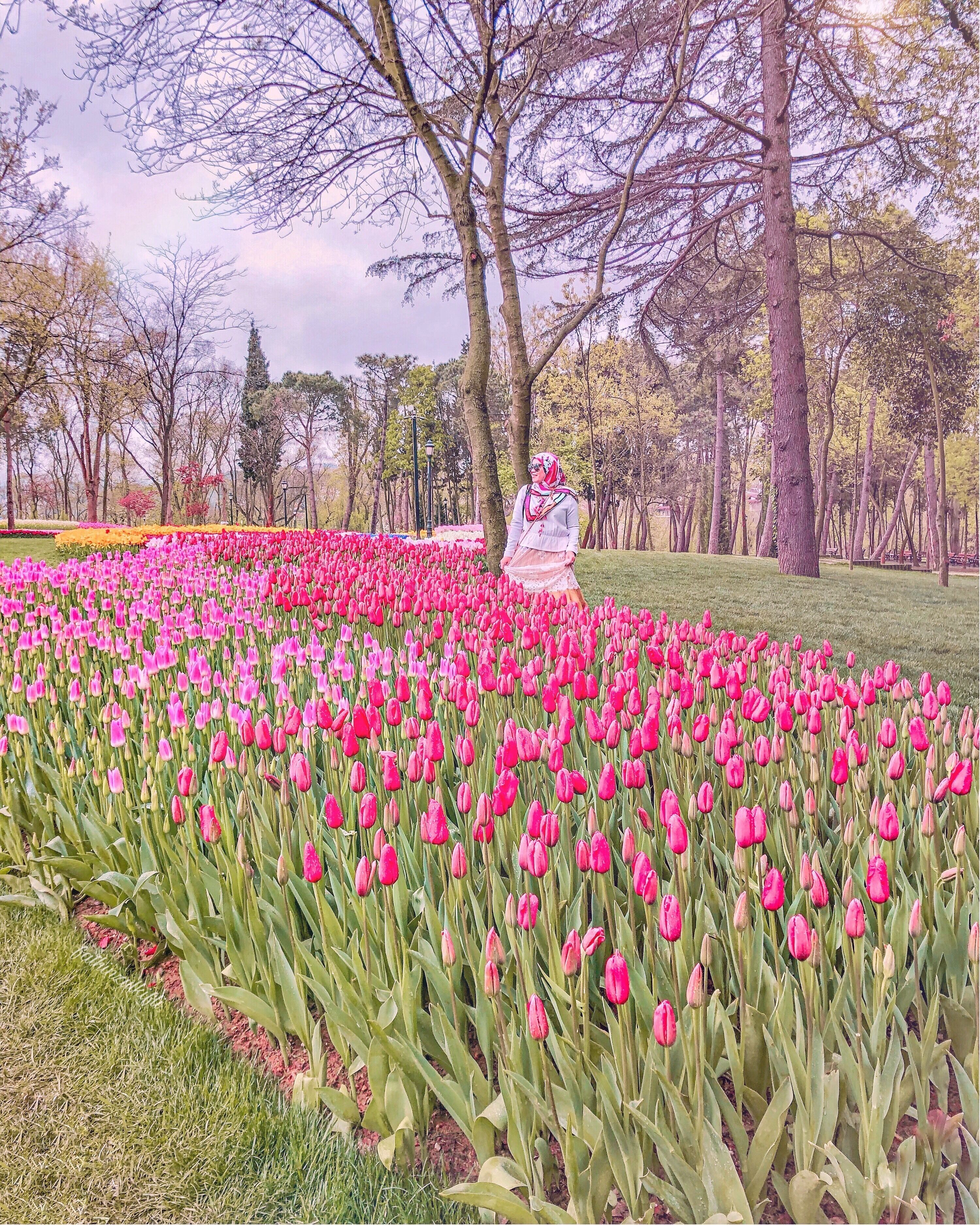 Colourful, wonderful and meaningful!😍 I just cant leave this park without taking any shots here! It’s the best. Come early or else your photos might have lots of “photobomb” 😂 #LifeAtExpedia