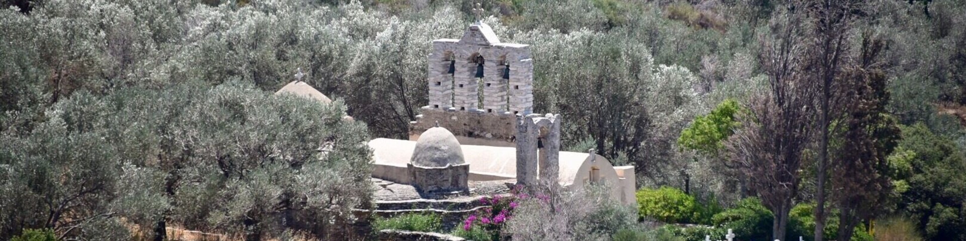 The oldest church of Naxos. The church Panagia (Virgin) Drosiani is located between the Tragaia area and the village Moni. The cluster of temples of Drosiani was built in the 6th century.