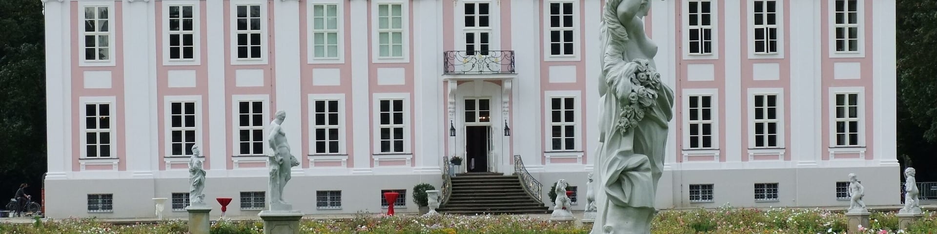 Denkmalliste Berlin OBJ-Dok-Nr.: 09040162 - Berlin Friedrichsfelde Am Tierpark, Schloß Friedrichsfelde, 1695 von Johann Arnold Nering, Umbau 1719 von Martin Heinrich Böhme (Gesamtanlage)