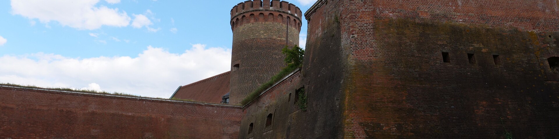 This is a photograph of an architectural monument. It is on the list of cultural monuments of Berlin, no. 09085439
