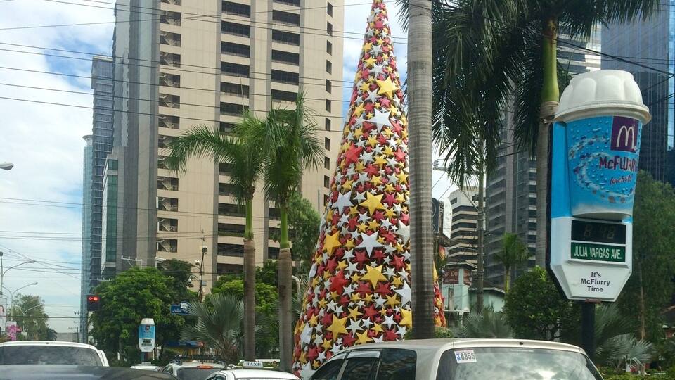 Christmas in Manila starts very early. Any month that ends with 'ber' is considered Christmas. Nice :-)