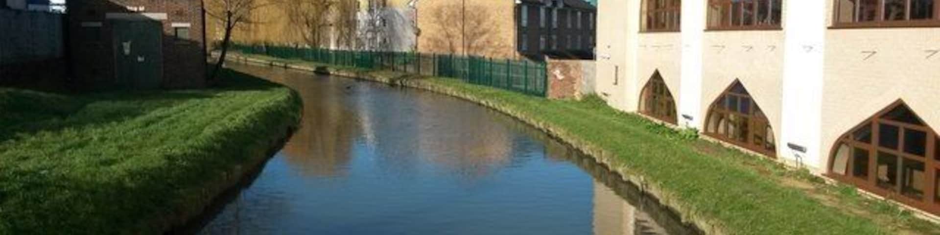 The New River, beside Wightman Road Islamic Cultural Society