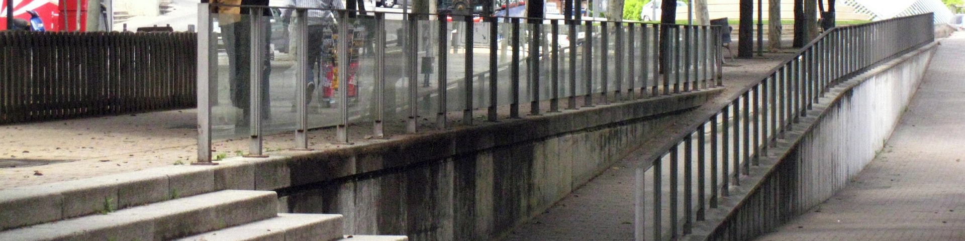 This is a photo of public art indexed in the cataloge Art Públic of Barcelona (Spain) under the code number