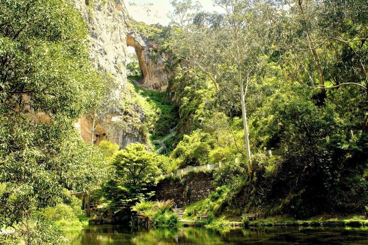 When we visited, the whole park seemed vacant. It was spooky. 
Walk around for a few hours to check out the caves, have a heart attack when lizards come leaping out of nowhere and taking loads of photos.
You can take tours ($$) or just walk about - you still see a lot and best of all it's free!
#australia