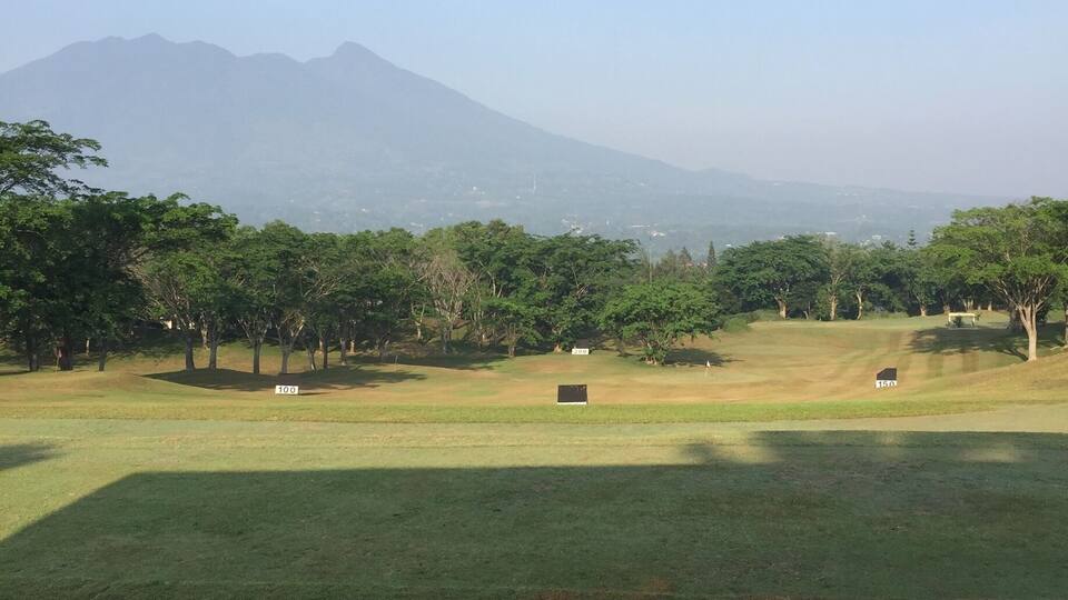 Golf's driving range with a view. #lifeatexpedia