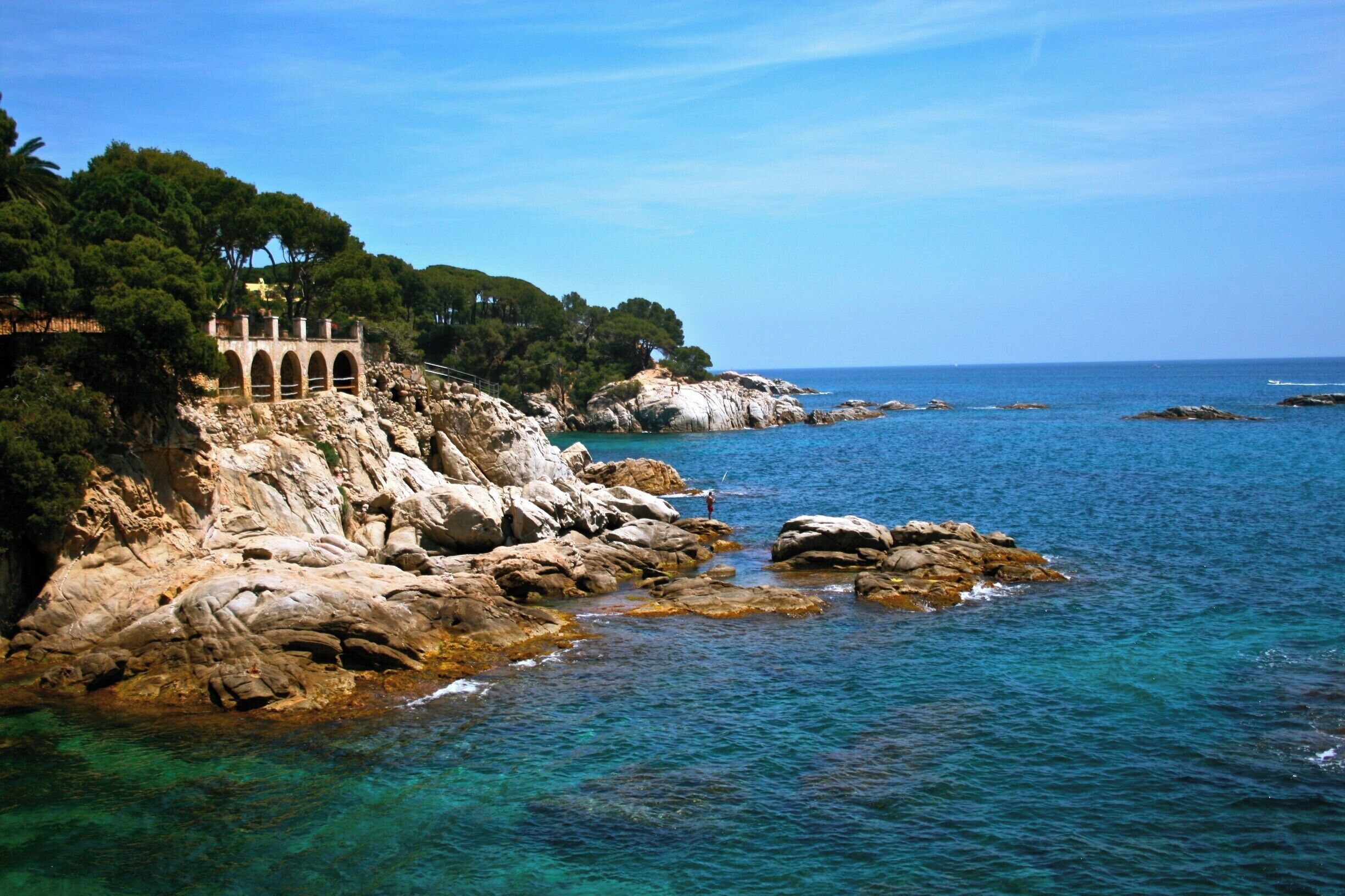 Climb the rocks!!!  Explore off the sand, and take it all in. 

Great mojitos right off the beach too! #blue