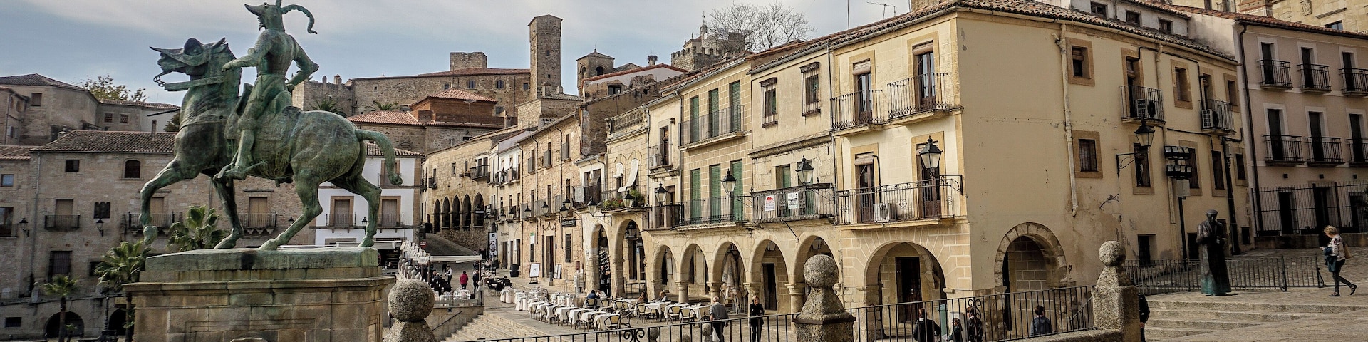 Trujillo is a beautiful medieval city in Spain with an importan #History that contributed to the way America's history developed.  It was the cradle of the conquerors such as Francisco Pizarro, depicted in the statue.