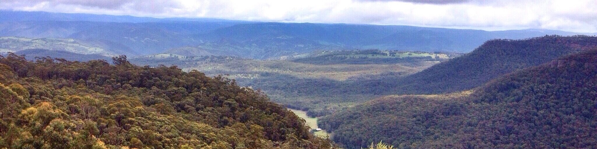 View over the Blue Mountains in NSW, Australia. #NationalPark #Mountains #Australia #Sydney