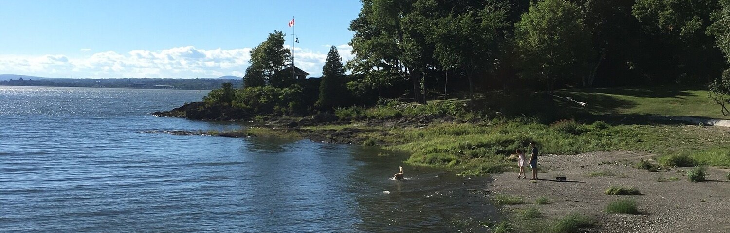 Sainte-Petronille is probably my favorite village on Ile d’Orléans
#BeachTips