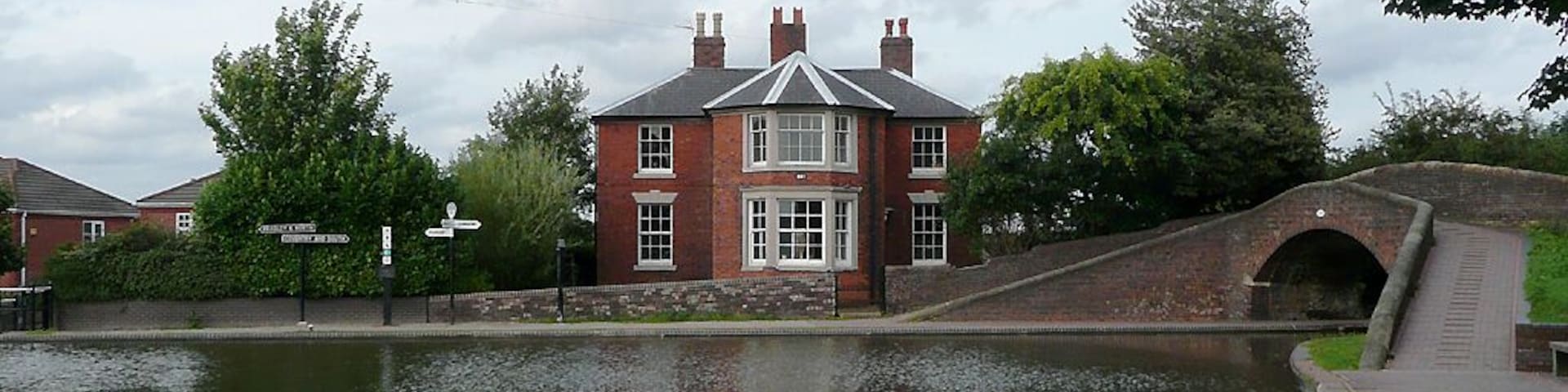 Fazeley Junction and Tollhouse, Staffordshire This shows the junction where the Birmingham and Fazeley Canal meets the Coventry Canal. Here the Coventry Canal goes to the right through Tamworth, Atherstone, Nuneaton, Bedworth to Coventry, 27 miles. The Birmingham and Fazeley Canal (completed in 1789) continues to the left along a course that the Coventry Canal Company planned but failed to build due to financial problems. This meets the Trent and Mersey Canal eleven miles away at Fradley Junction.