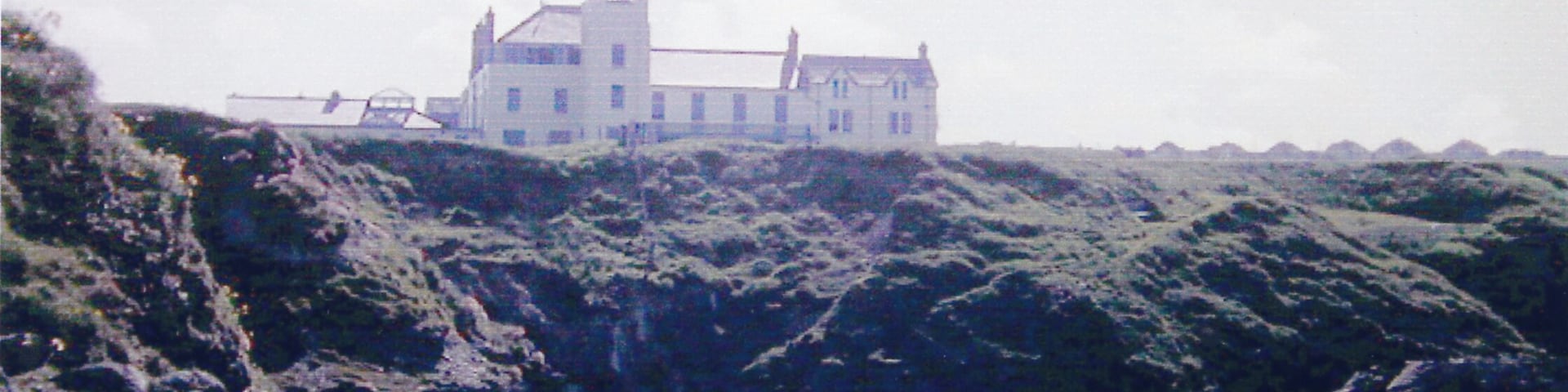 Cliff Hotel, Gwbert-on-Sea, 1962. View northward from cove below: a splendidly situated hotel.