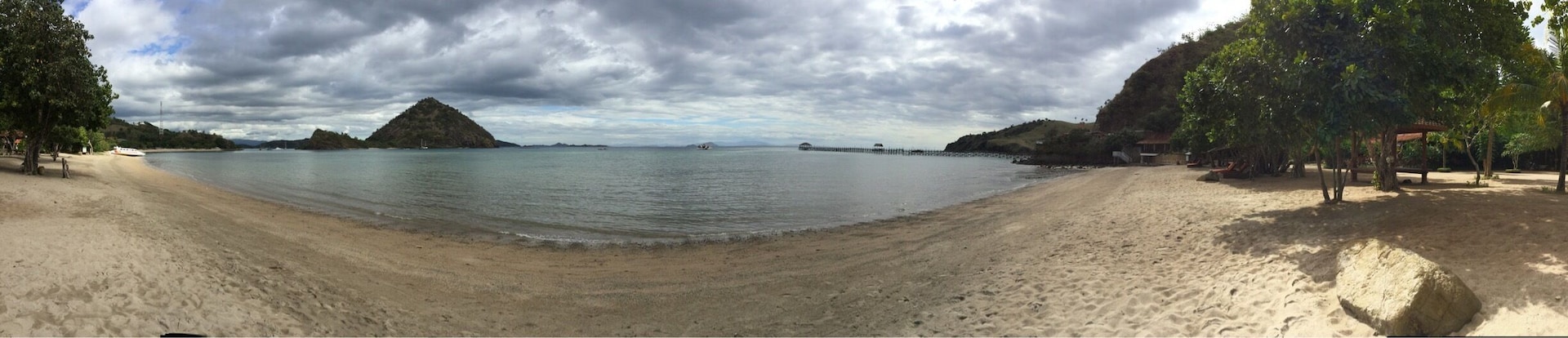 This place is still stunning even in a cloudy day 💛