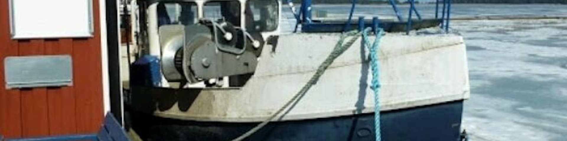 Spiken fishing village is a tiny but historical village. People have had their fishing boats here for hundreds of years and it is still used as a port for the local fishing armada. Here you can enjoy freshly caught fish at the highly recommended restaurant or buy smoked lake V?nern salmon and many other fish dishes to bring home. You haven't been to Sweden if you haven't tasted smoked salmon from Sweden's biggest lake, Lake V?nern.