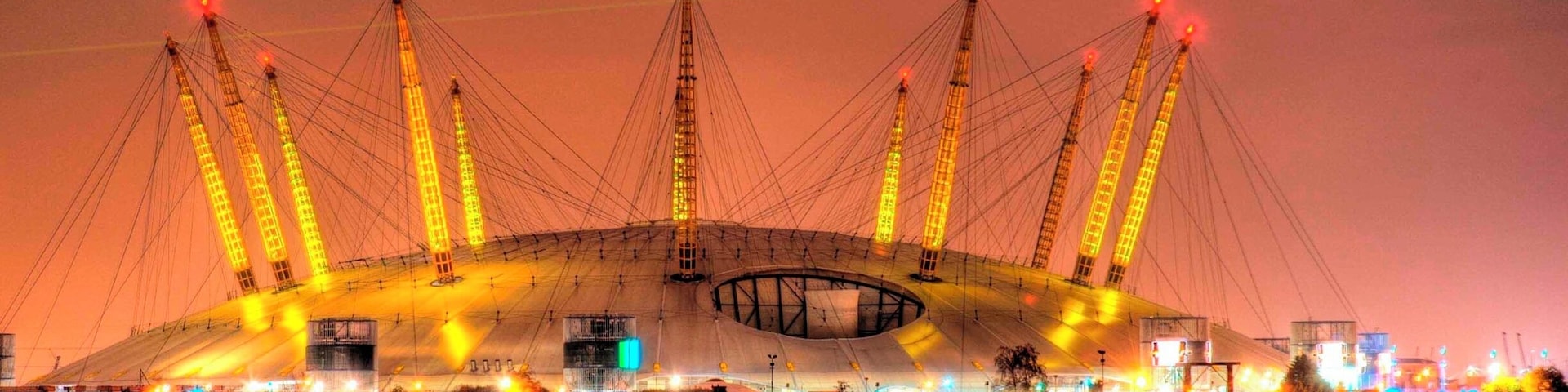 This done was originally build is the "Millennium Dome" but was later renamed as the O2 Dome. Today it hosts large events from concerts to indoor tennis. The green light across the picture is from the Royal Observatory, the Greenwich mean time line.
#Architecture