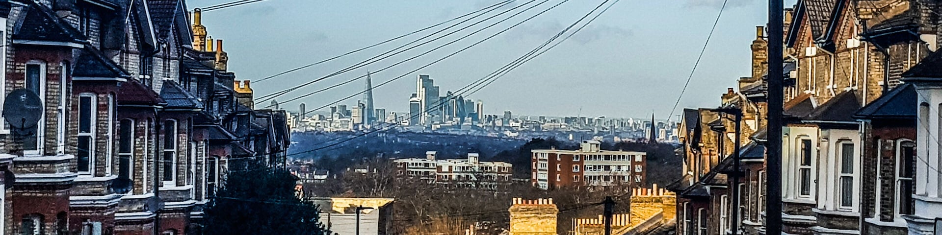 I love #London and... all of the best views in her. .  Look at the #houses, look at the distant #skyscrapers! #Europe #UK #England #London #CrystalPalace #december #afternoon