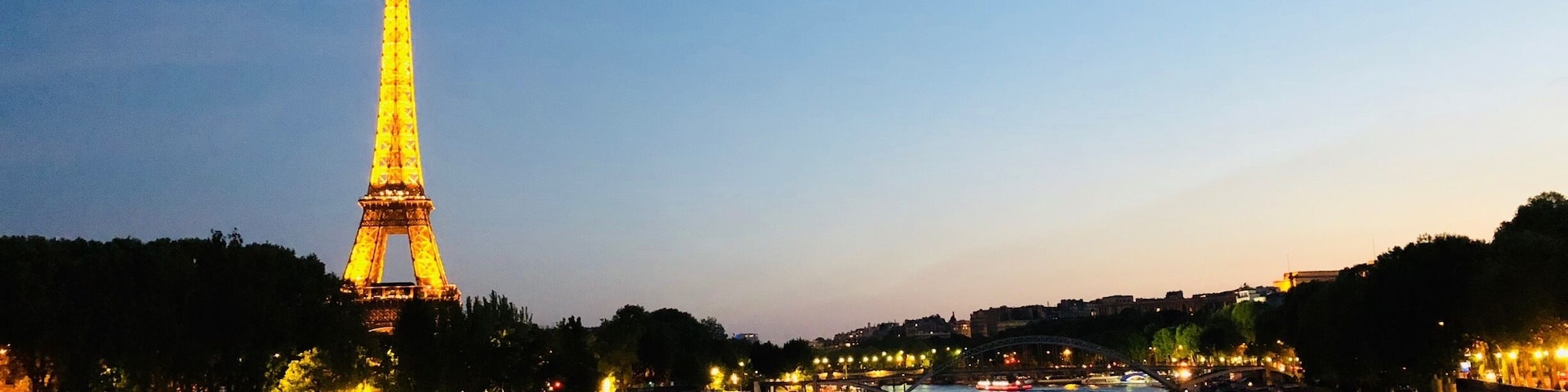 From the city of L❤️ve
#paris
#BVSBlue