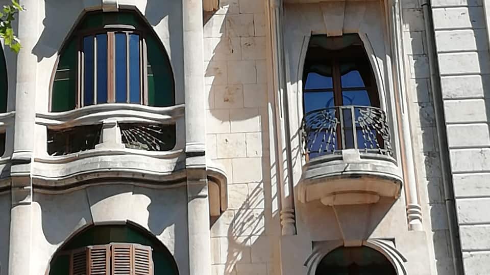 Little bit of Gaudi In Palma. Can Casayas from 1908.💕