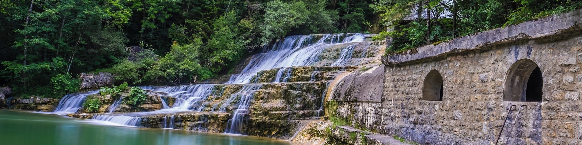 Gorgeous waterfall between Vallorbe and Orbe. Small "beach" allows for swimming !