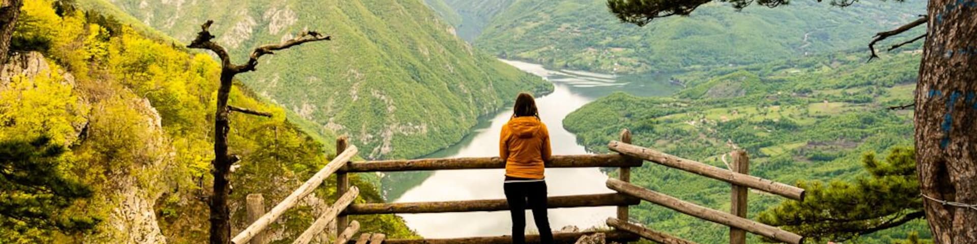 The Tara Nationalpark in Serbia is an awesome place to go hiking. We started our hike in Mitrovac and did a circular trail (route 9 to the viewpoint and 9a to go back) which took around 4 hours. There is a road to the viewpoint Banjska Stena, so there are far more people than on the hiking trail, but it is still definitely worth a visit. The views are amazing!
#Serbia #Tara #Nationalpark #Nature #Outdoor #Hiking #Adventure
