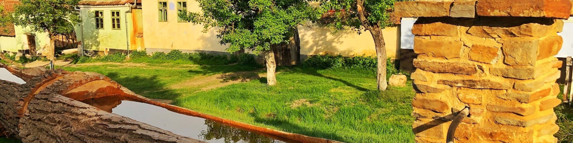 Look at the beautiful sunset in the remote village of Viscri, Transylvania. :)