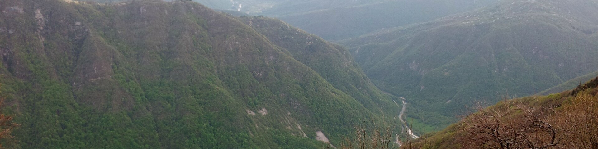 Lastno Dolina Nadiže iz vrha Mije.