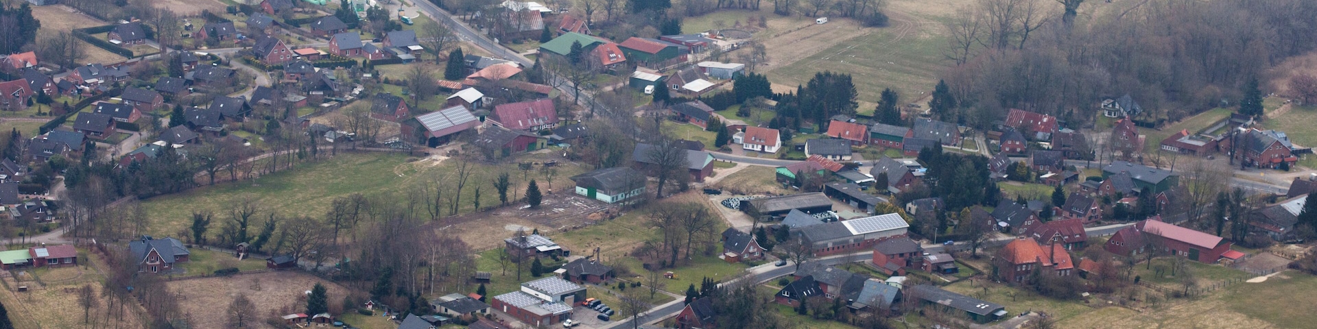 Luftaufnahme: der Ortsteil Westersode von Hemmoor