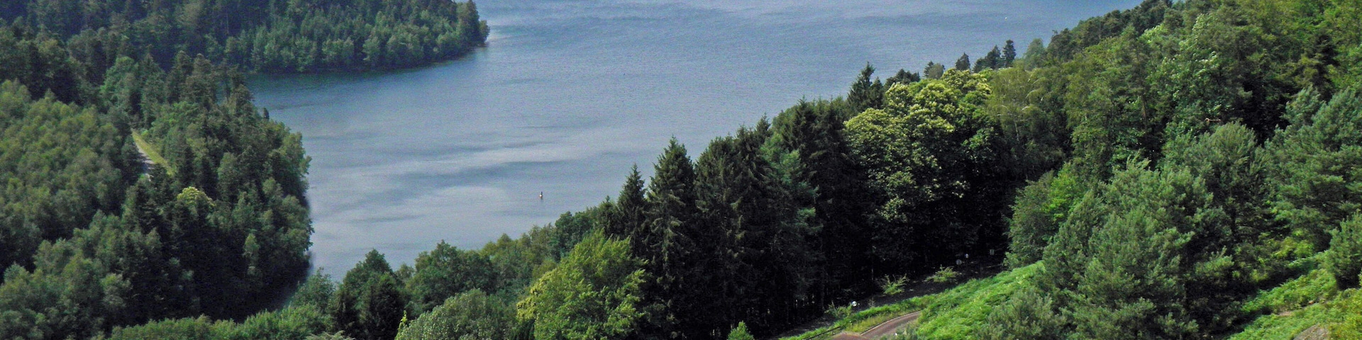 Lac de Pierre-Percée depuis Pierre-Percée (Meurthe-et-Moselle, France).