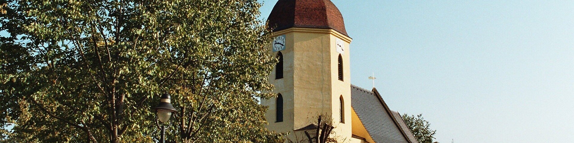 This is a photograph of an architectural monument. It is on the list of cultural monuments of Schleife, no. 09285656