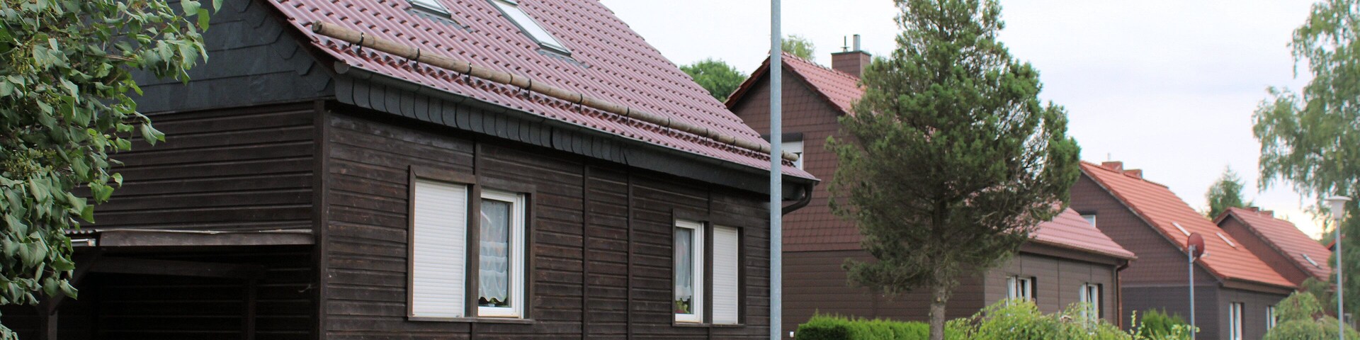 Helbra, wooden houses at the Birkenallee