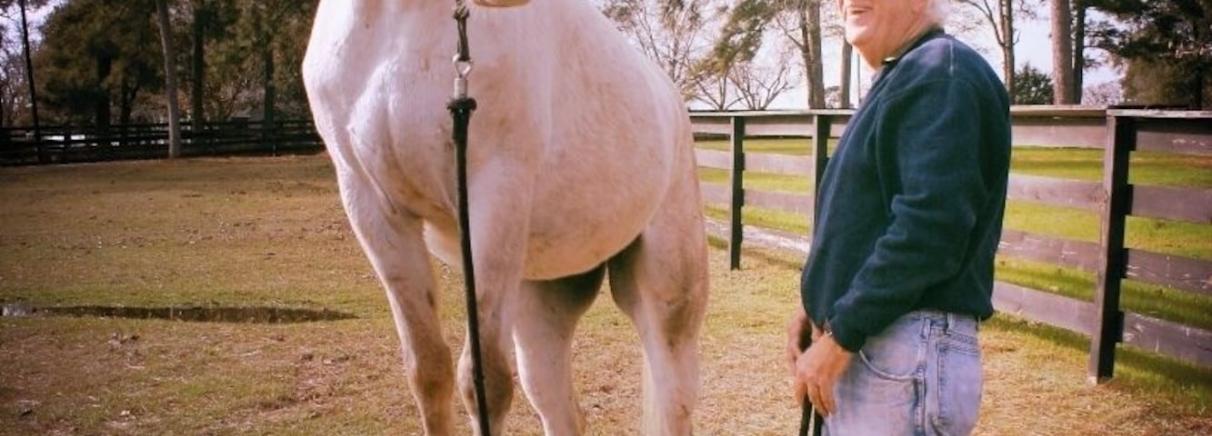 Don Hutson, horse trainer, educator and and all-around cowboy and his student Rhapsody pose for the camera. Don and his horses teach educators and business professionals how to communicate better and how to be more effective.
We often "camp out" at this cool little country B&B during the Christmas holidays with friends.
Cowboy Campout is a 15-acre working horse ranch just north of Historic Montgomery, Texas near the Sam Houston National Forest. The bunkhouse accommodates 12 guests in semi-private rooms. Two private bathrooms and lounge are located inside.
#LocalGems