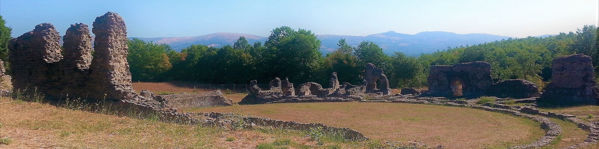 Grumentum, amphitheater. Western side