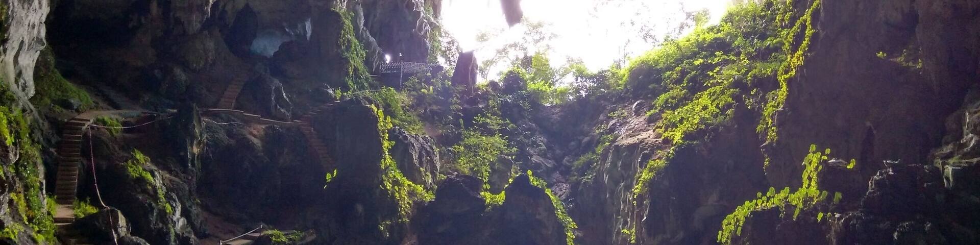 One of the best caves I have ever been. Simply amazing