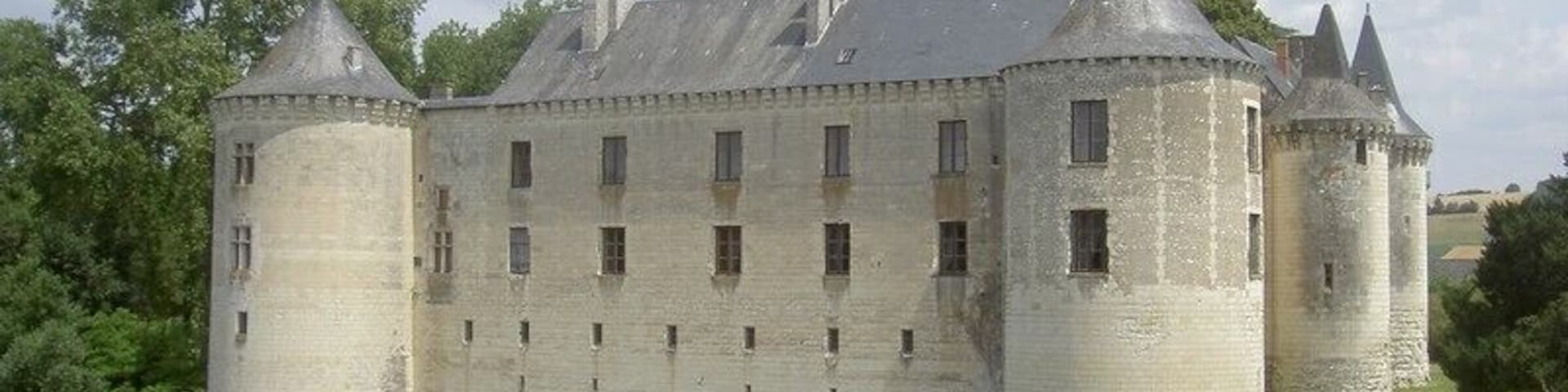 Château de la Guerche vu du pont - Touraine sud (Val de Loire)