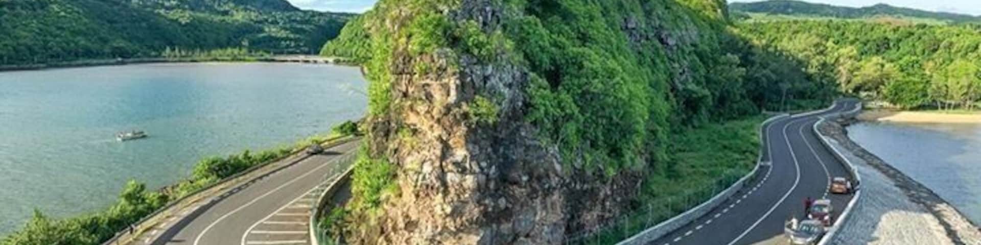 The stunning Maconde loop in Mauritius- taken on an iPhone 
#maconde #mauritius #springfun