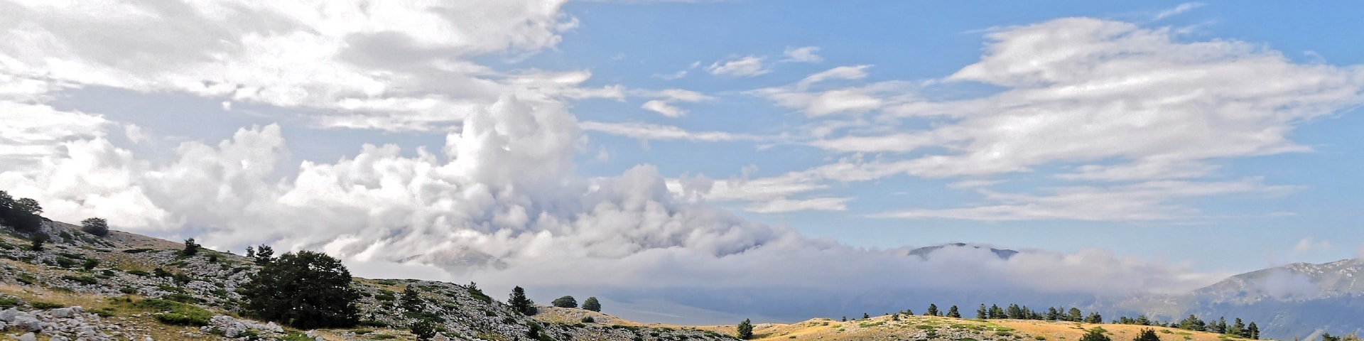 Campo Imperatore 2013 Dieses Foto entstand in Zusammenarbeit mit Stadtbesichtigungen.de Die Seiten Stadtbesichtigungen.de, der dazugehörige Reise Blog sowie die Facebookseite: Stadtbesichtigungen Rom dürfen dieses Bild für Ihre Veröffentlichungen ohne den Hinweis auf Wikipedia, Commons bzw der Lizenz verwenden. Die Verantwortlichen habe von mir (Ra Boe) die Originaldaten zur freien Verfügung übermittelt bekommen.
