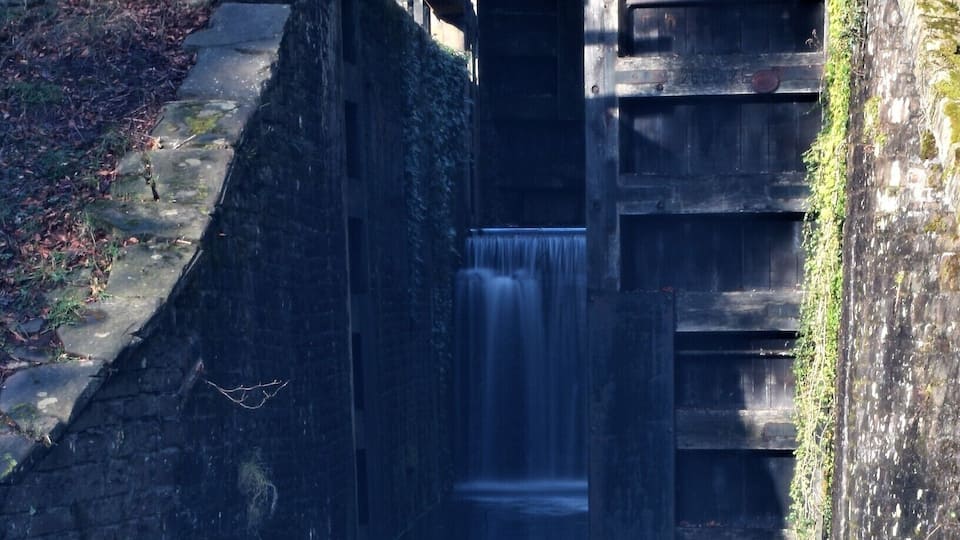 Beautiful morning along the canal