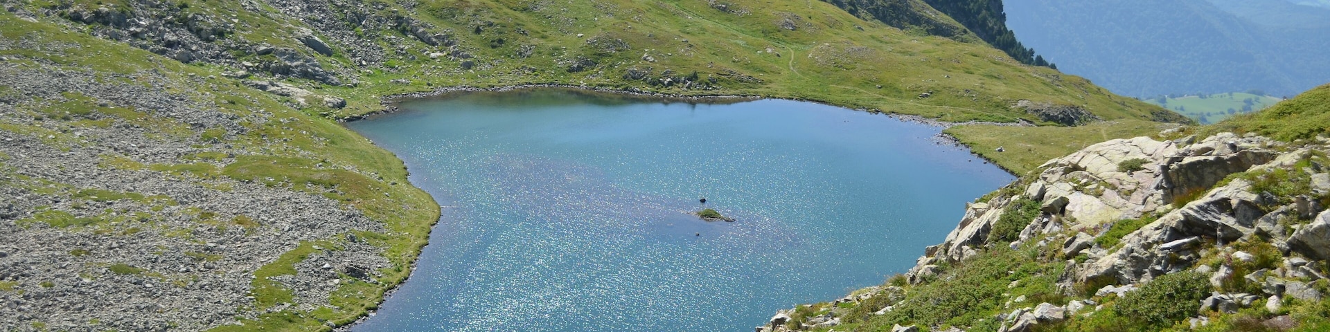 Lac de Brouffier dans le Taillefer.