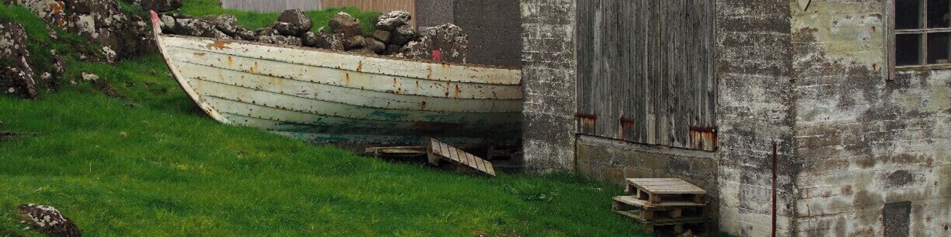 The Faroese village of Nólsoy is a mere 20-minute ferry ride from the capital city of Tórshavn. At only 20 kr each way and with several ferries sailing to and from the island each day, it makes for a great day trip. #TroverDetour