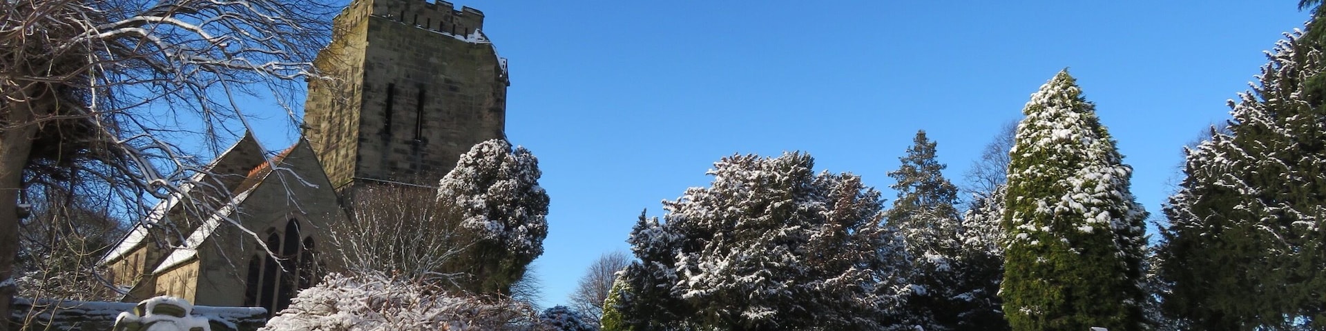 Polesworth Abbey looking amazing in the snow. On a lovely winters day.