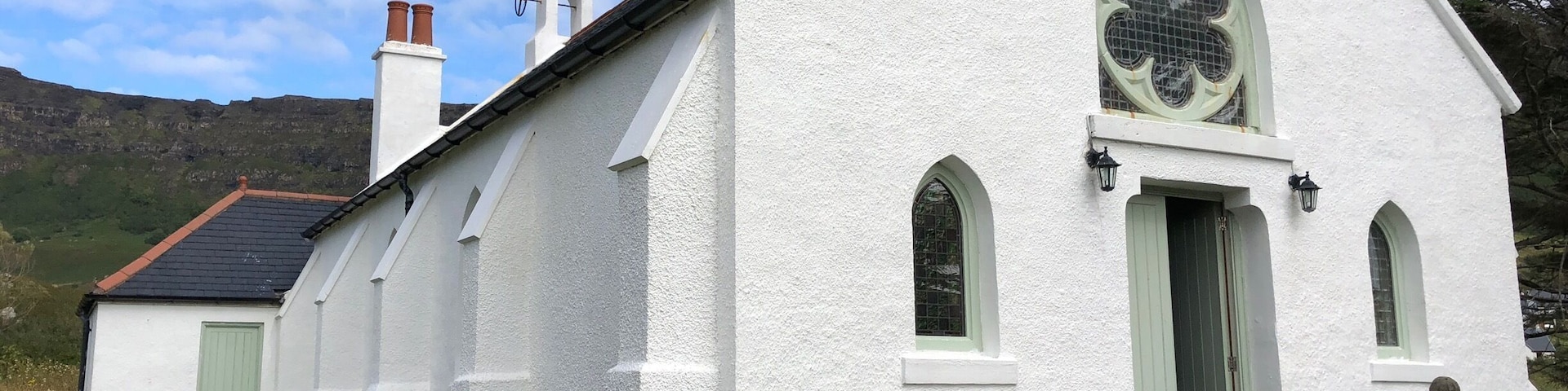 Just a bunch of photography aficionados taking a break after our long journey at this amazing location on the Isle of Eigg.
#