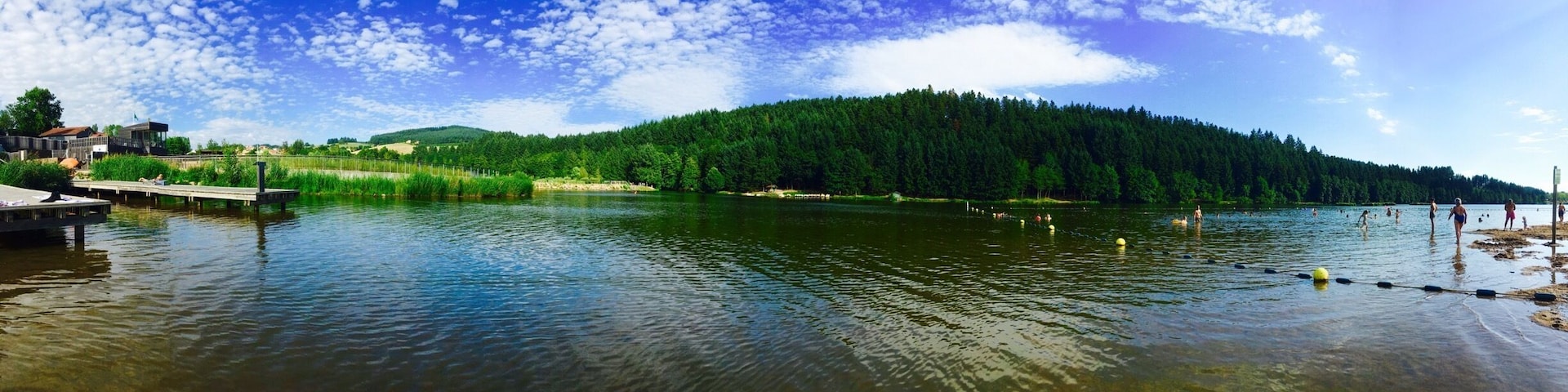 Excellent day out especially in case of heat wave. Great natural pool to enjoy as well (for a fee) but the lake is good enough and for free! #lake #kids